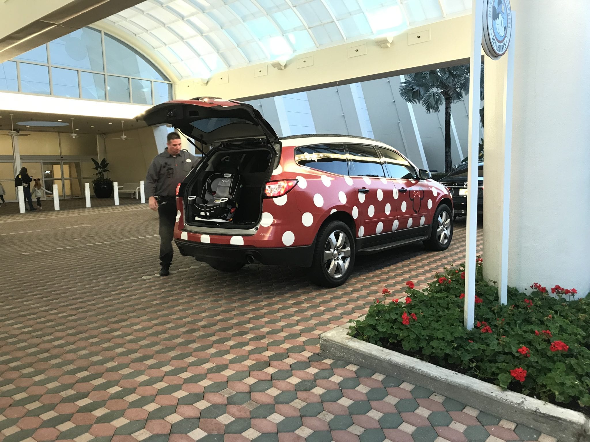 Disney Minnie Van Service | Ottawa Mommy Club