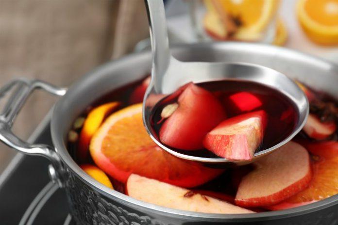 Mulled Wine Recipe: Hot Spiced Wine For The Holidays - OMC