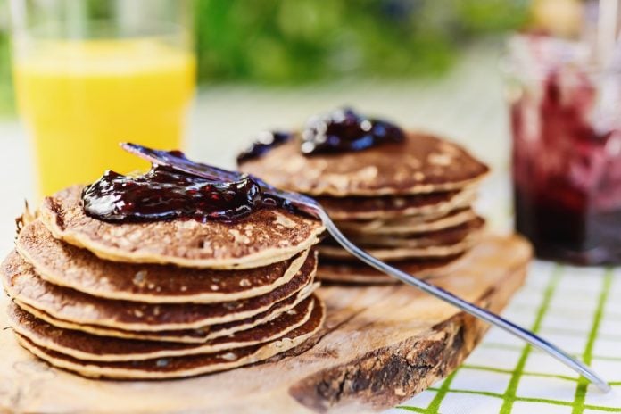 25 Camping Pancake Recipe Ideas And Cooking Tips - OMC