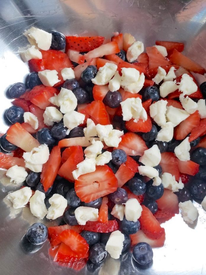Berry Salsa: A Refreshing Summer Treat